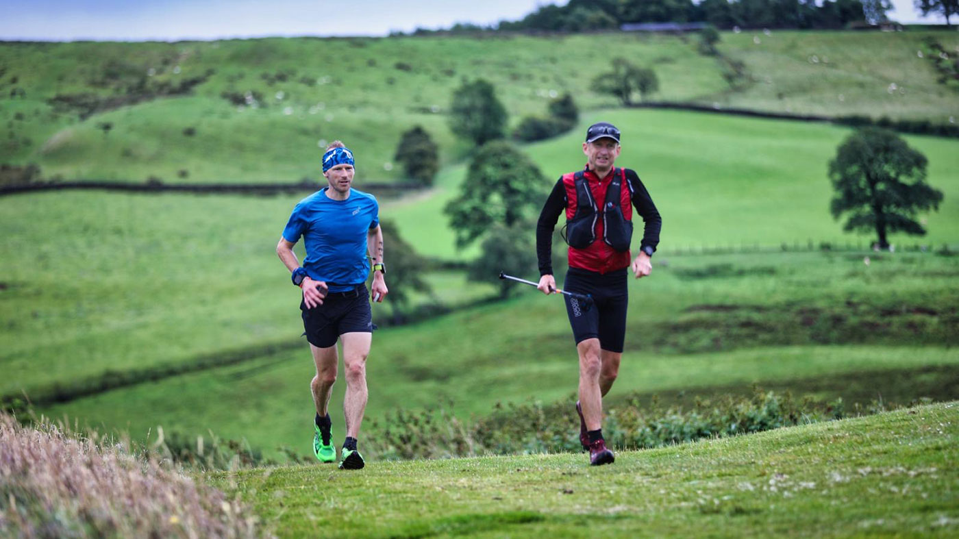Record Breaking Damian Hall, the 268 Mile Litter Picking Trail Runner ...