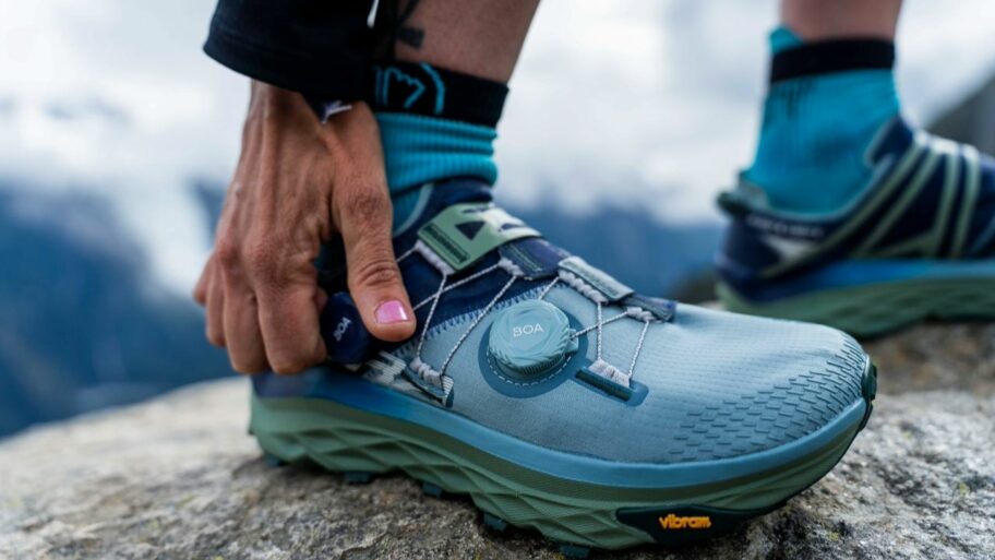 What is the BOA lacing system and how does it work? | RUN247