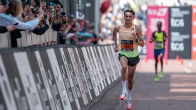 Triathlon champ Alex Yee reveals 'overload injury' after stunning ...