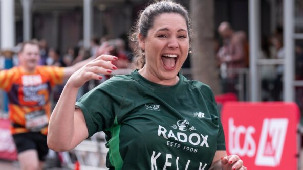 London Marathon 2025: Kelly Brook ecstatic and emotional as she ...