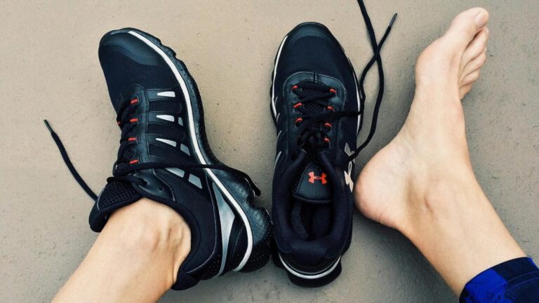 What Causes Plantar Fasciitis in Long-Distance Runners? | Guides | RUN247
