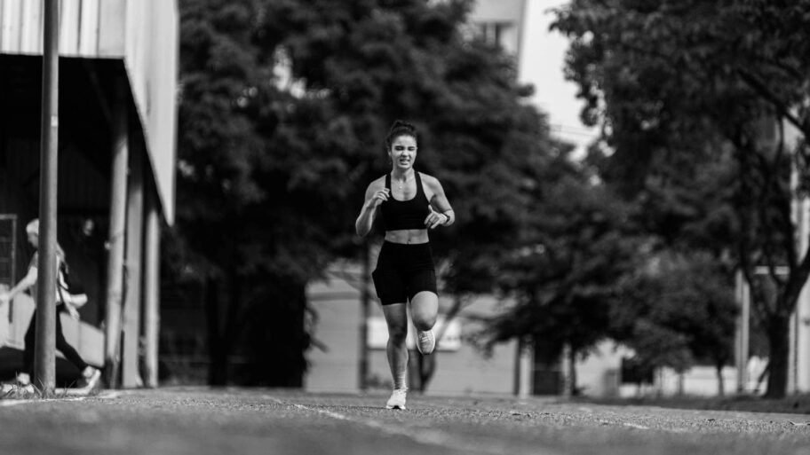 How Can New Mothers Rebuild Fitness for Trail Running? | Guides | RUN247